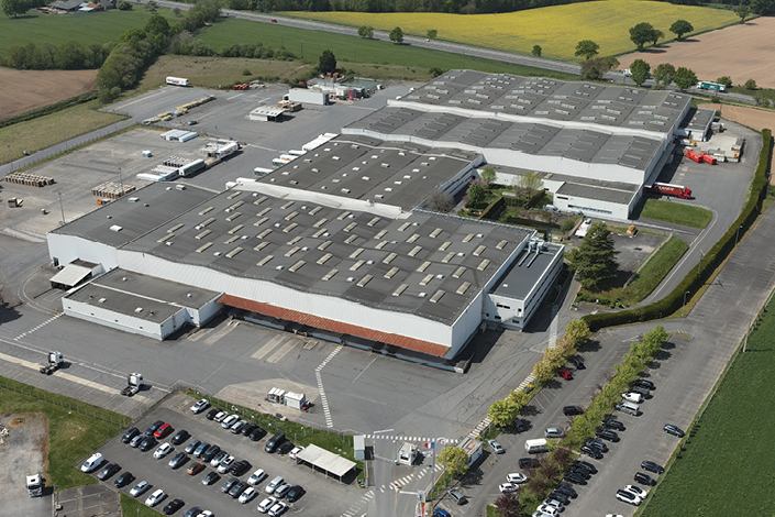 Jumeau Numérique d'une plateforme logistique à très haute résolution ...